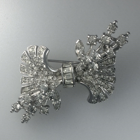 Pennino | Jewelry | Vintage Signed Pennino Rhinestone Brooch | Poshmark